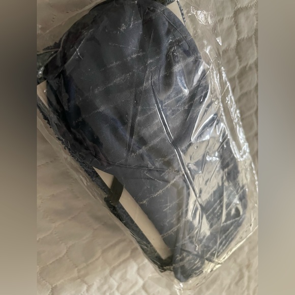 qantas | Other | Qantas Flight Amenity Pack New In Bag Never Opened ...